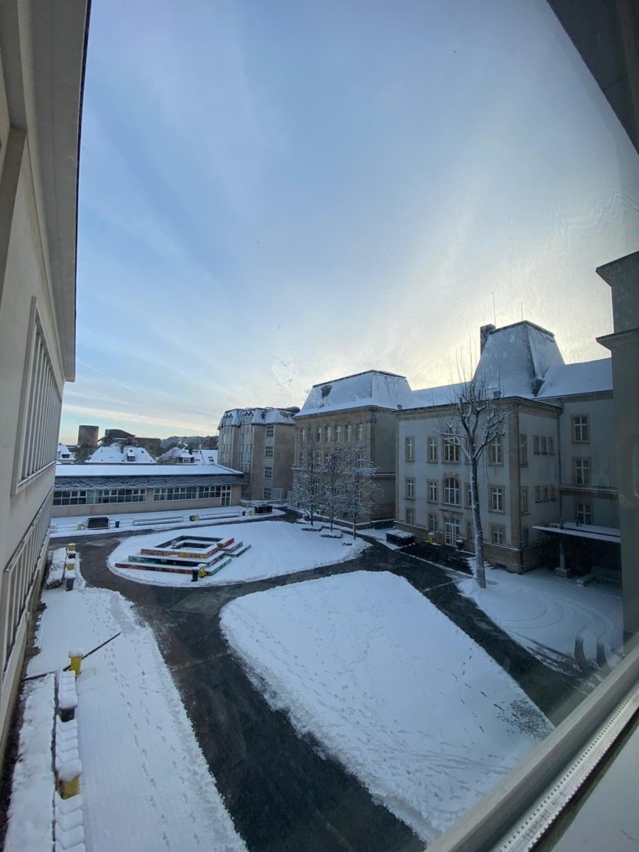 Lycée de Garçons Esch | Den LGE am Schnéi